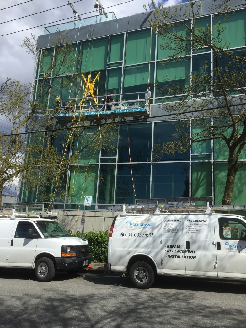 Large window glass company Vancouver. Angel Glass large window installers.